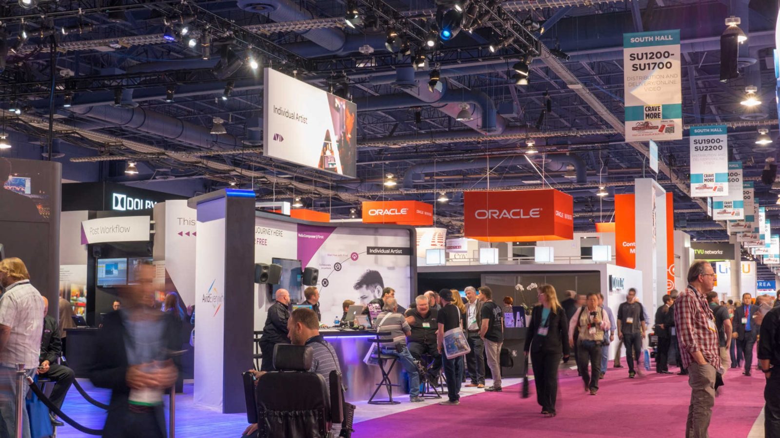 How to Design Effective and Persuasive Event Signage - Daily Business Post